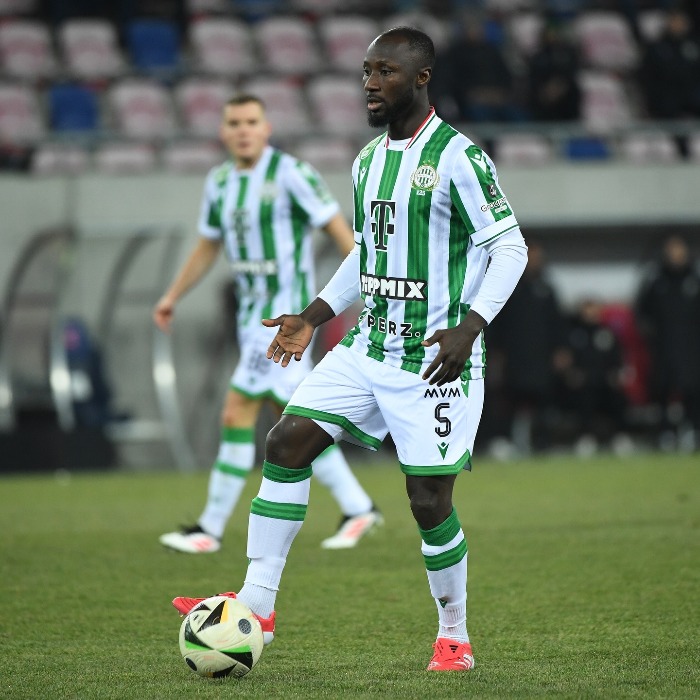 Naby Keita a rejoué en club après 10 mois et 24 jours - Foot Africa