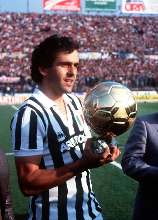 GOAT du football, qui règne sur le panthéon du ballon rond ? - Foot Africa