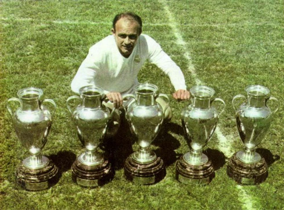 GOAT du football, qui règne sur le panthéon du ballon rond ? - Foot Africa