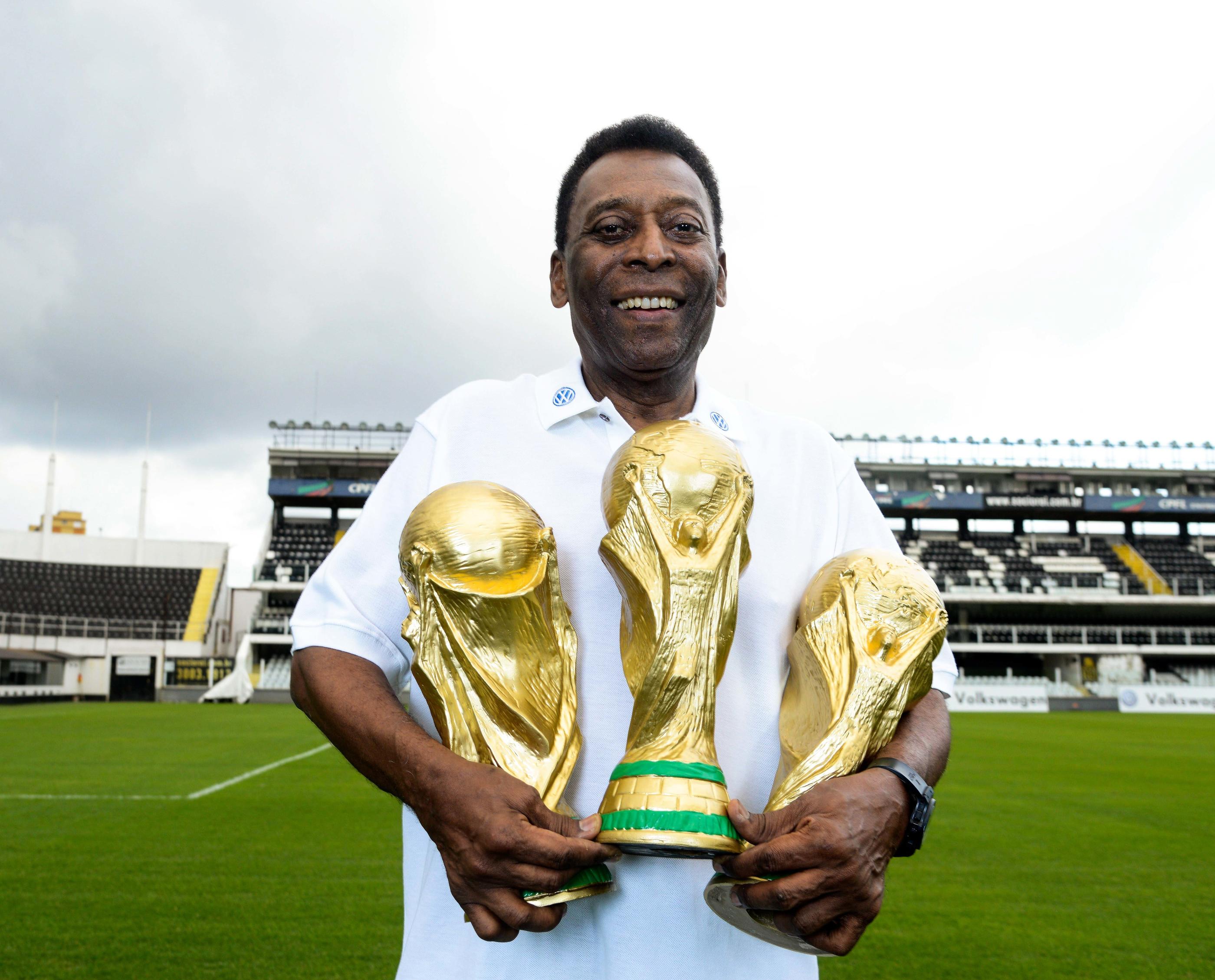 TOP 15: The best strikers in football history - Foot Africa