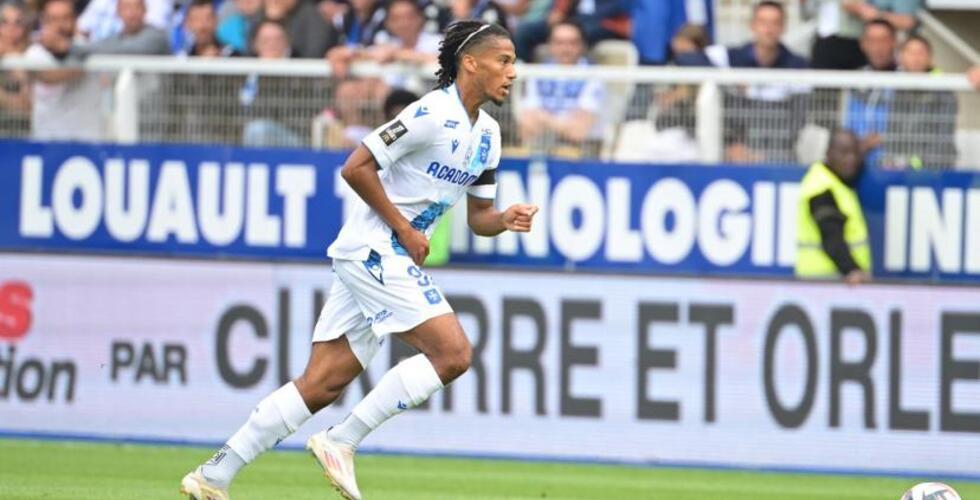 Clément Akpa plait en Allemagne et en Angleterre - Foot Africa