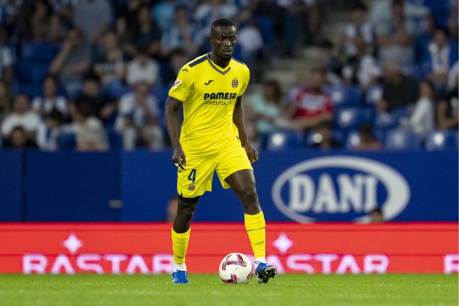 Eric Bailly voit rouge à peine de retour dans le XI de Villarreal ...
