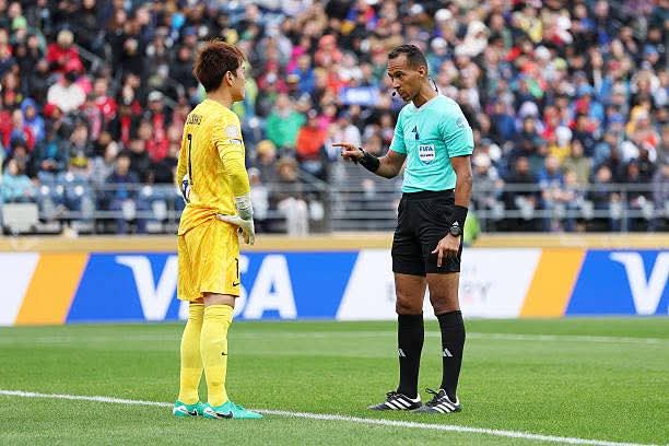 An African referee trio to officiate Real Madrid – Salzburg - Foot Africa