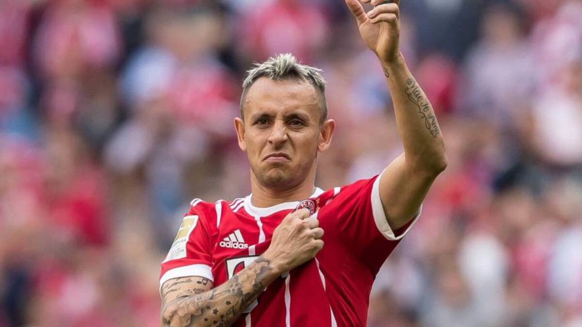 Rafinha Bids Farewell: Bayern Munich Legend Announces Retirement - Foot ...