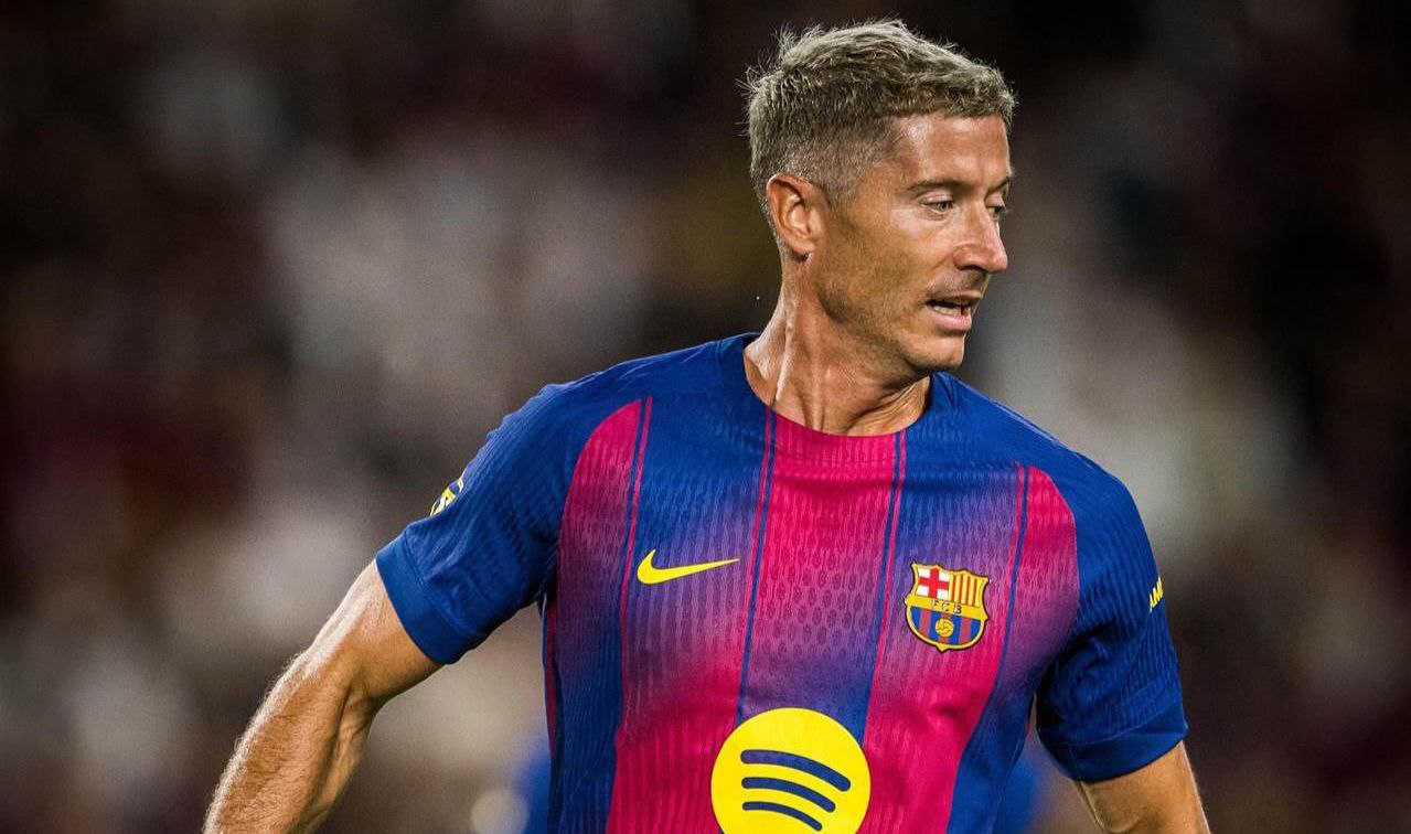 FC Barcelona: Robert Lewandowski opens the door to a departure! - Foot ...