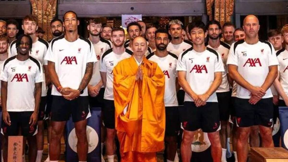 Mohamed Salah Leads Liverpool Squad in Temple Meditation in Tokyo ...