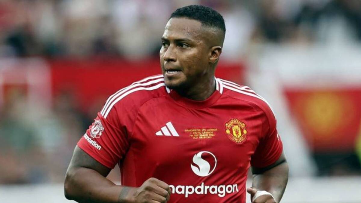 Man United Legend Antonio Valencia Helps Save Man from Suicide - Foot ...