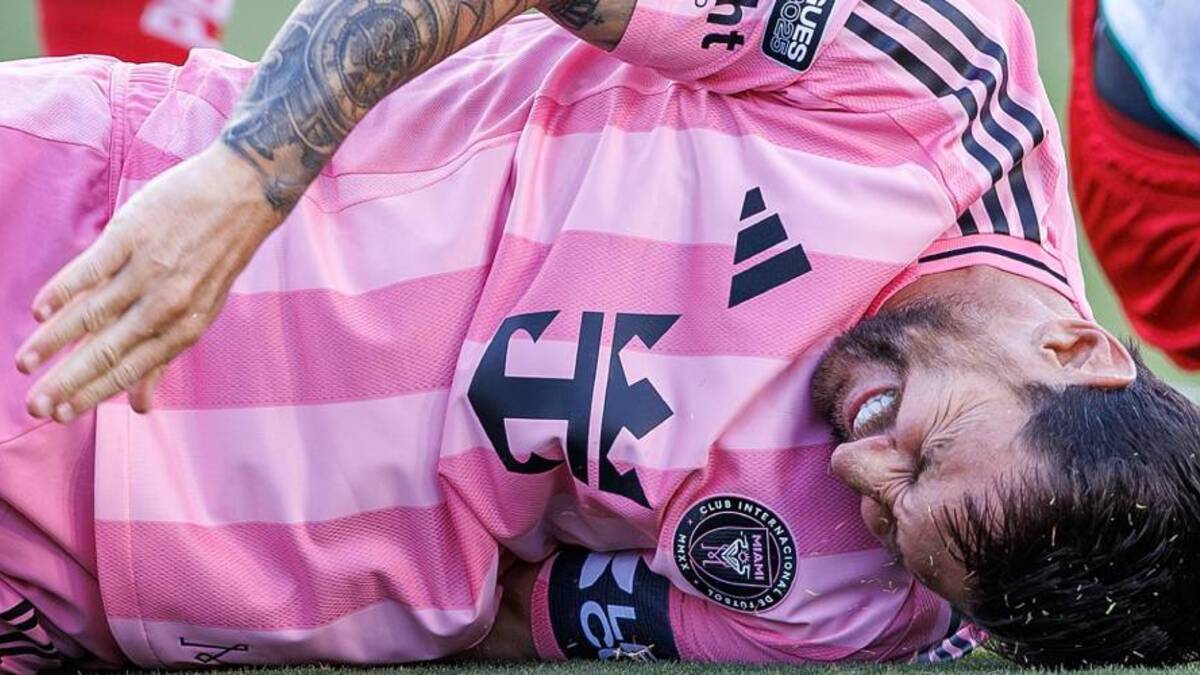 Messi Injury Raises Big Questions About His Future in Football - Foot ...