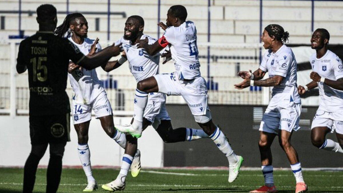 Ligue 1 : Lassine Sinayoko offre la victoire à Auxerre face à Lorient ...