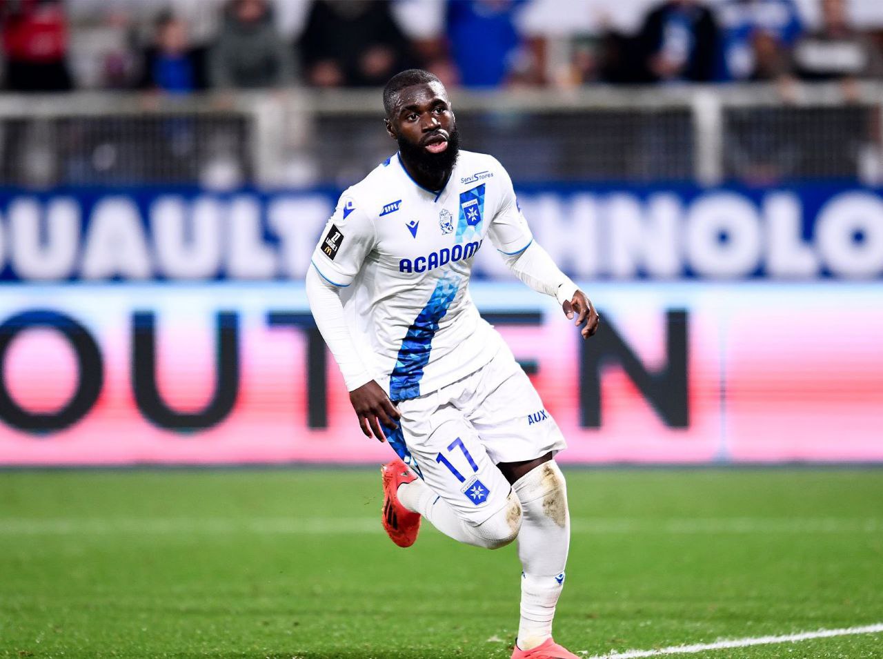 AJ Auxerre : Lassine Sinayoko ne s'est pas entrainé ce mardi - Foot Africa