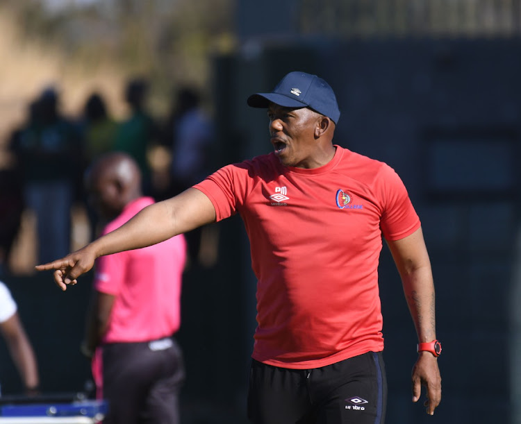 Pogiso Makhoye opens up on juggling day job and coaching Orbit - Foot ...
