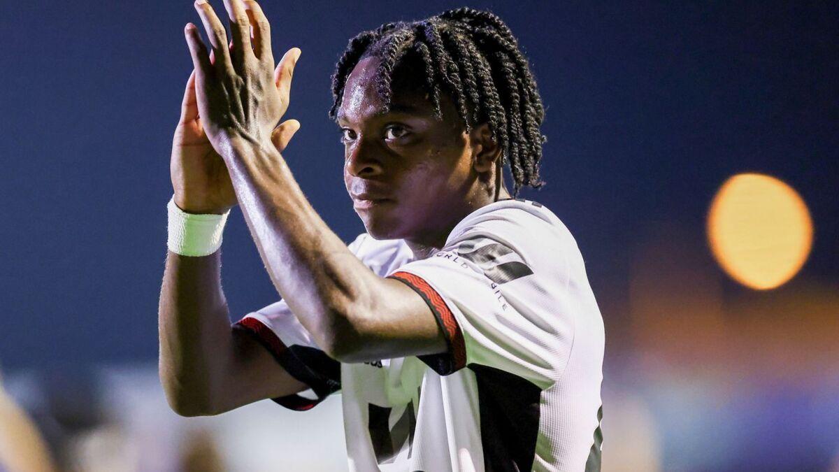 Officiel : Martial Godo quitte Fulham et débarque à Strasbourg - Foot ...