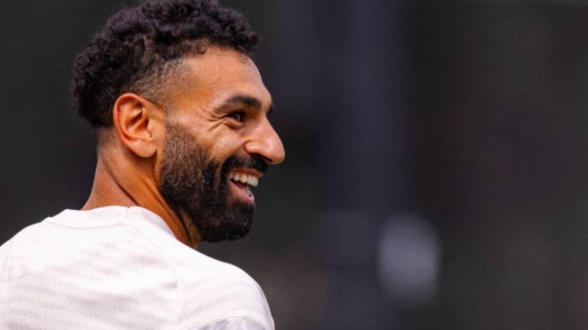 (Photo) Off the Pitch: Salah’s Viral Photo With Egypt’s Heart Surgery ...