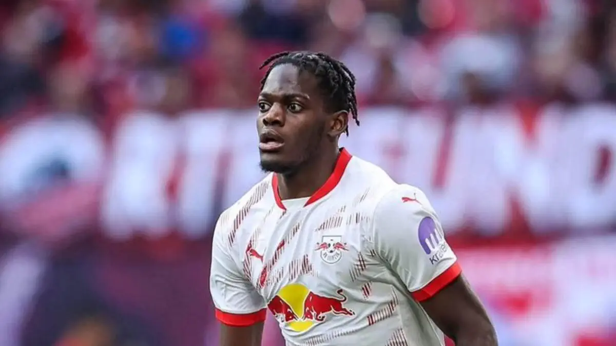 Castello Lukeba targeted by English clubs - Foot Africa