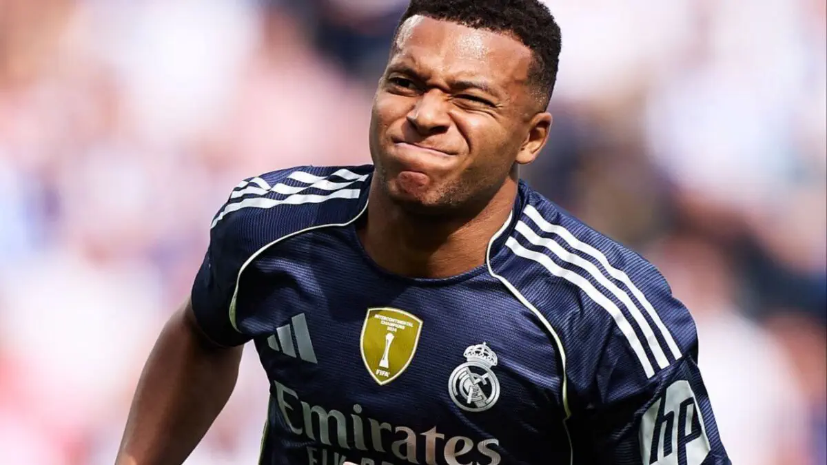 Clasico: Kylian Mbappé enters history with his missed penalty - Foot Africa
