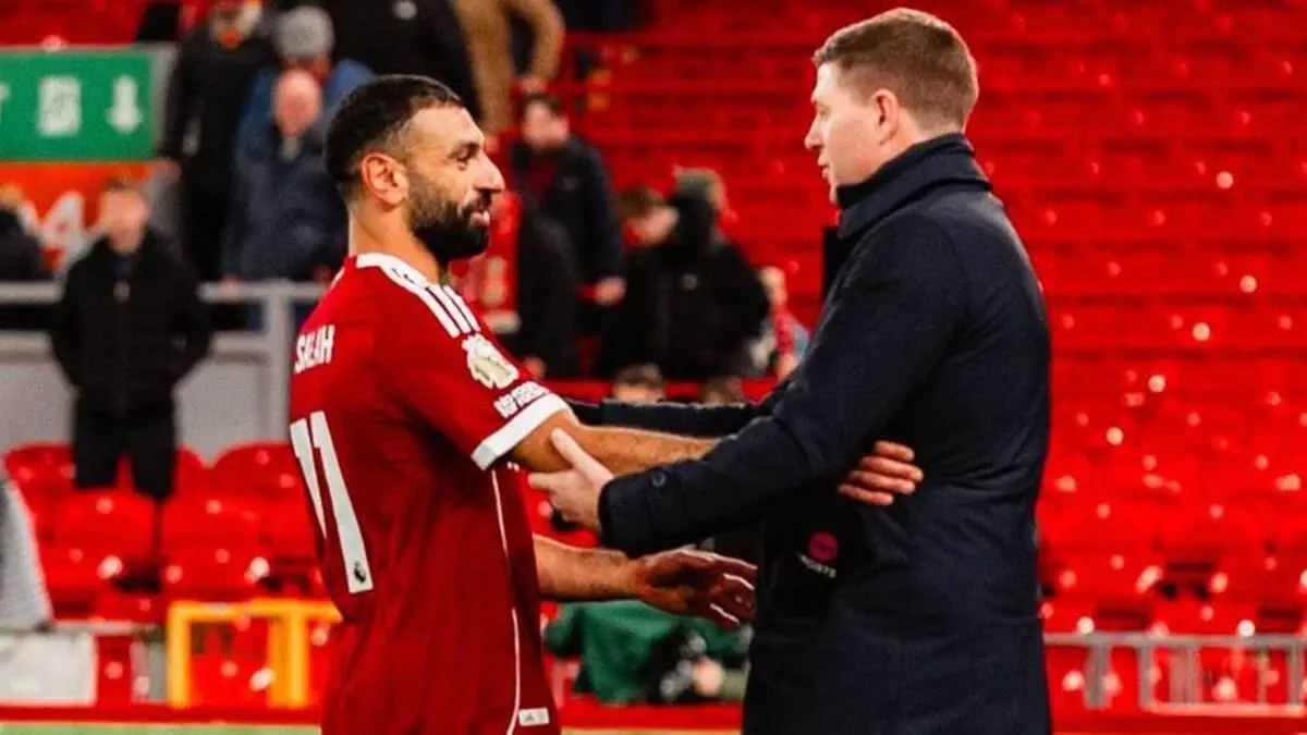 "They’re smiling again": Steven Gerrard hails Salah and Van Dijk - Foot ...