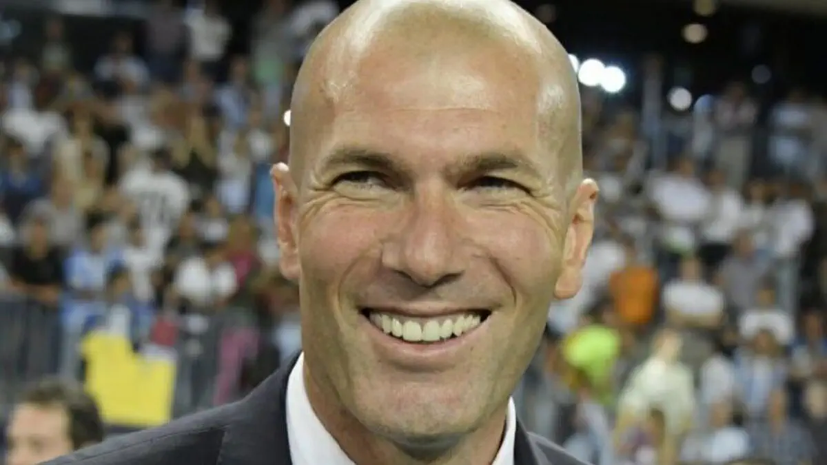 Zinédine Zidane confirms his return to the dugout - Foot Africa