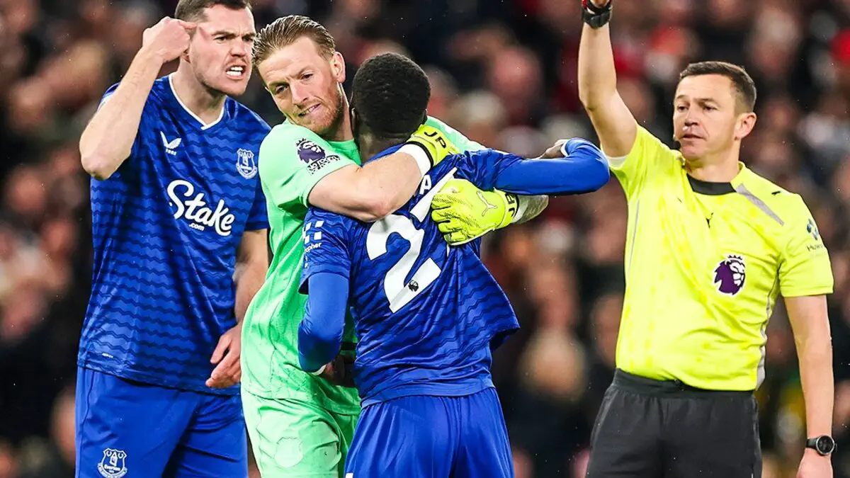 Manchester United – Everton: Idrissa Gana Gueye slaps his teammate and ...