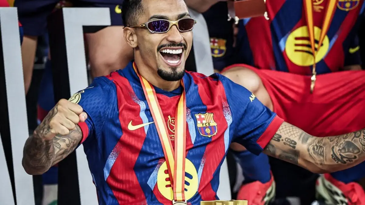 FC Barcelona: Hansi Flick totally captivated by Raphinha - Foot Africa