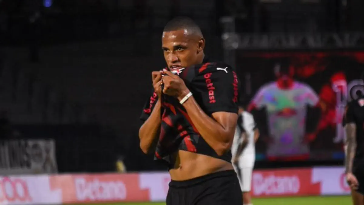 A cousin of Neymar signs with this club - Foot Africa