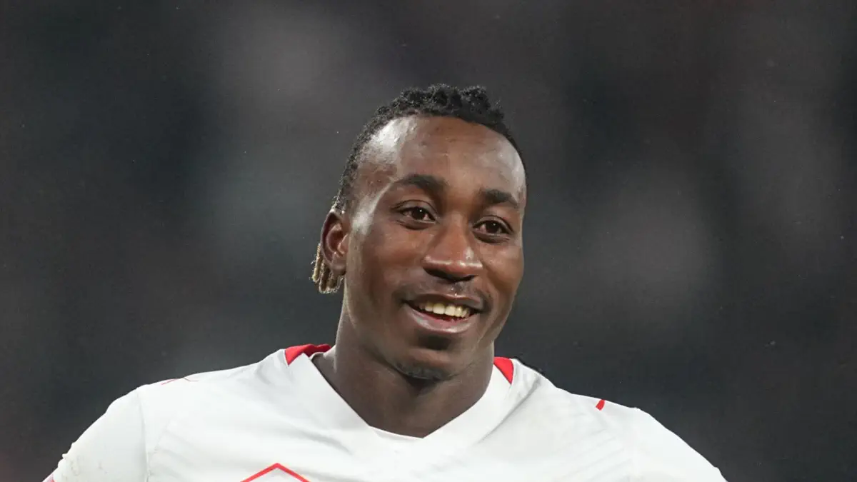 Manchester United ne renonce pas à l’idée de recruter l’Ivoirien Yann ...